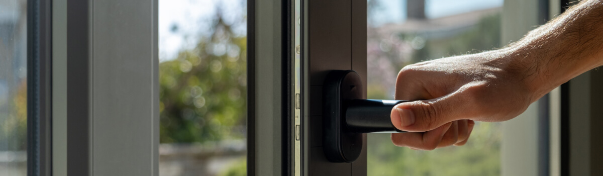 Differences between American and European Windows | debesto